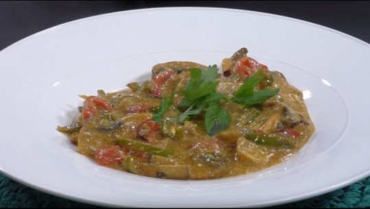 Receta e ditës - Role me drithra dhe hurma arabie + kërpudha me kos ...