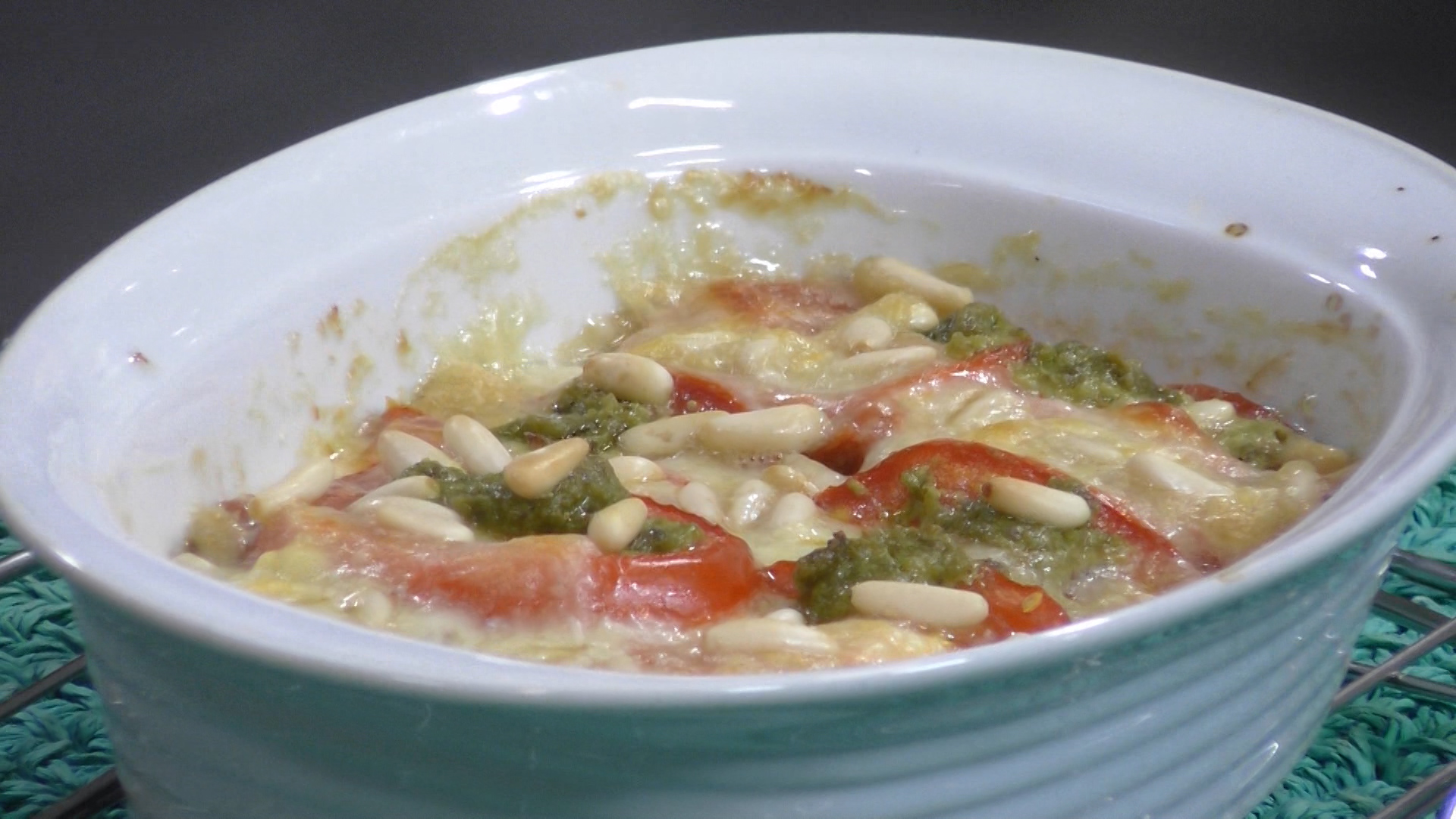 Të gatuajmë me Zonjën Vjollca / Fileto Peshku Kapreze dhe Makarona me ...