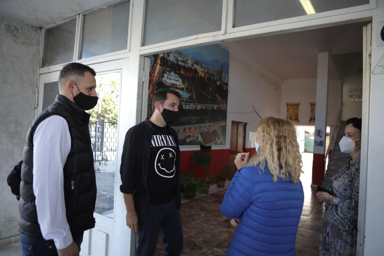 Linda Legisi, sipërmarrësja që s’u ankua e s’la pa rroga punonjëset e ...